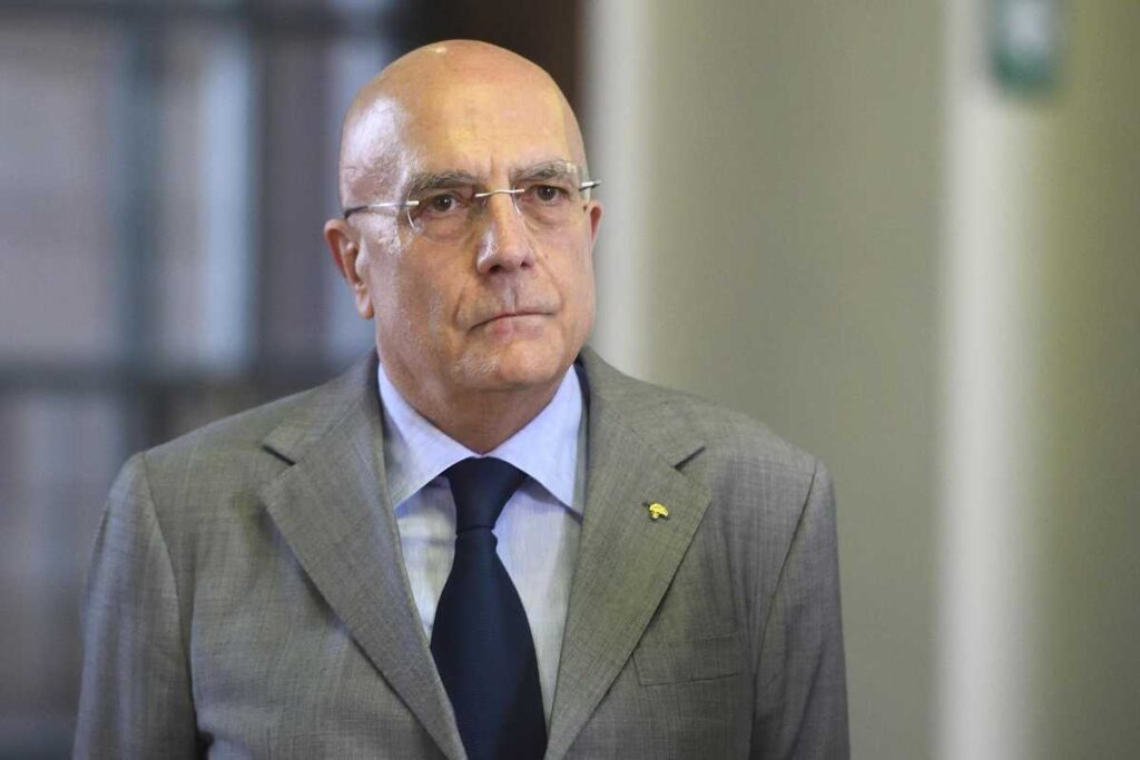 Gabriele Albertini annuncia il suo ritorno in campo: "Ecco il mio ruolo"