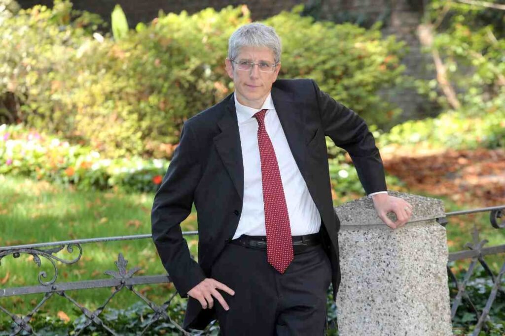 Mario Giordano, chi è la bellissima moglie: sposati da oltre trent'anni ...