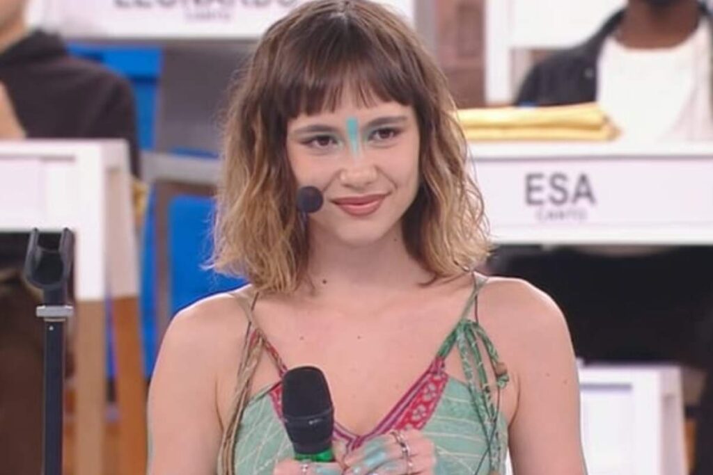 Amici, ricordate Enula? Eccola oggi, svolta da modella - Cityrumors