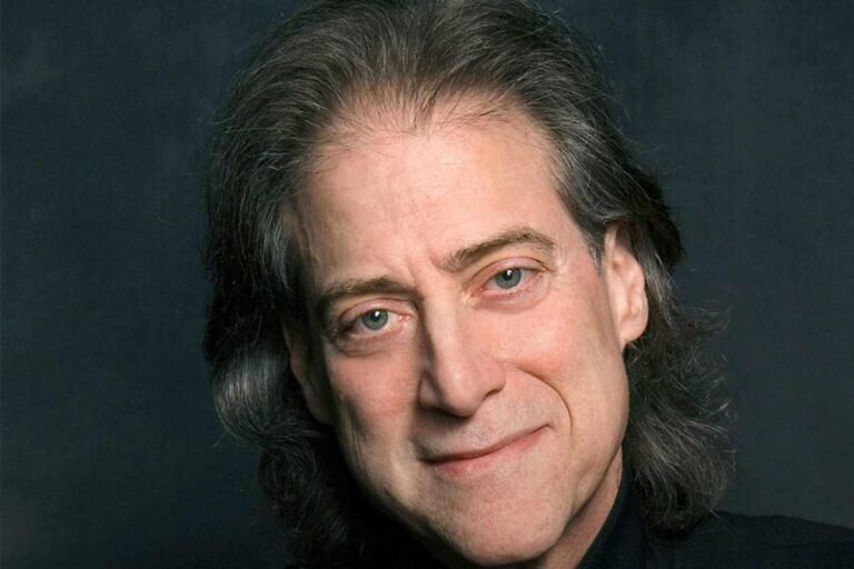 Lutto nel cinema, addio a Richard Lewis: una carriera ricca di successi