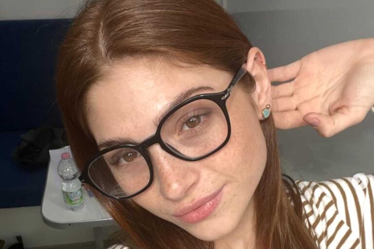 Chi è Nicky Passarella, il volto di Billie in Fabbricante di Lacrime ...