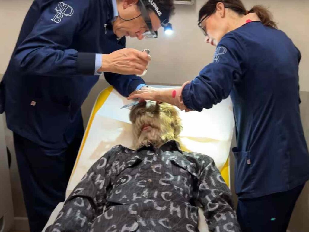 Record di un adolescente: oltre il 95% del suo viso è così - Cityrumors